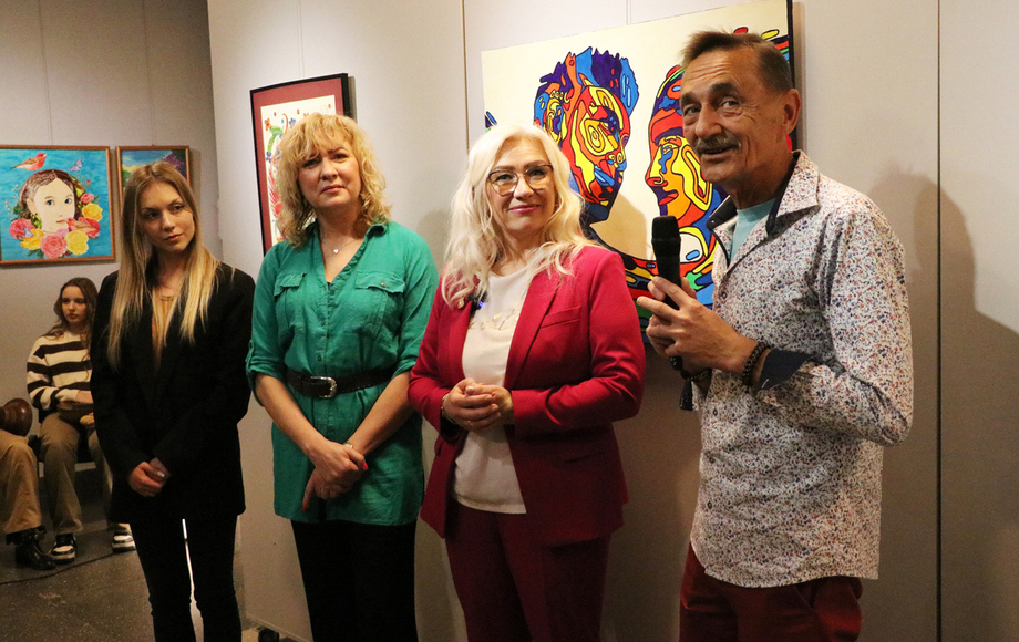 Eksplozja kolorów w galerii ZeDeK - UM Sochaczew